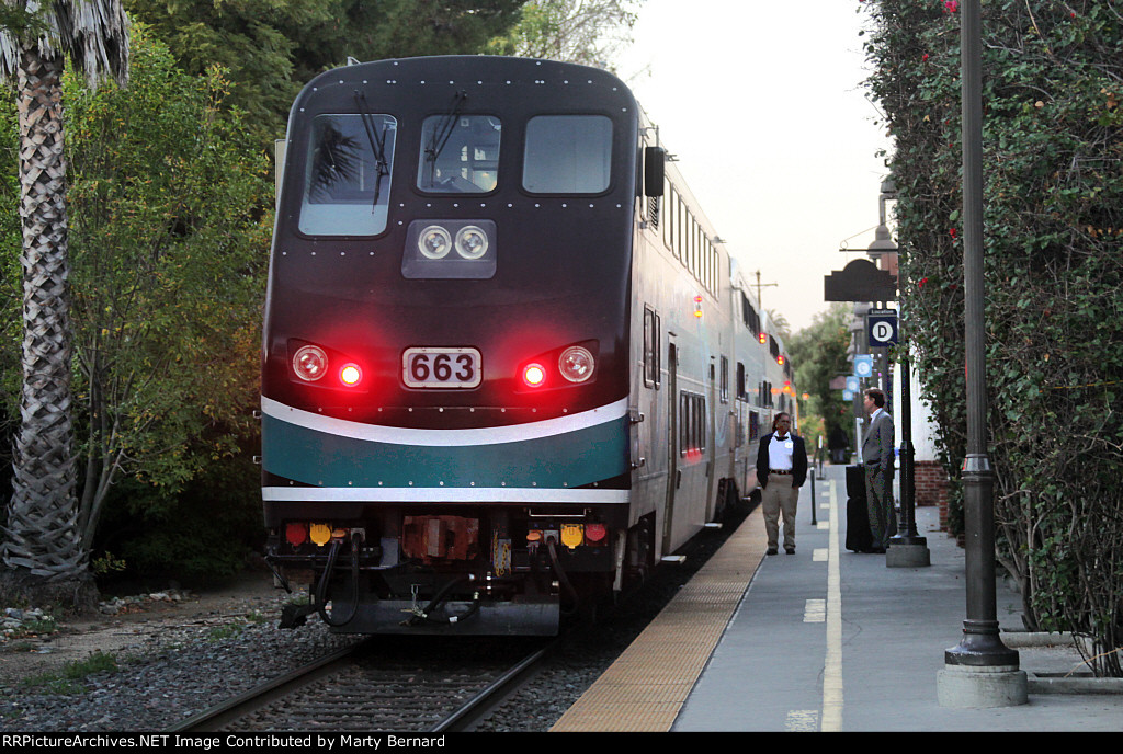 Metrolink 663 Ending San Bernardino Train 808